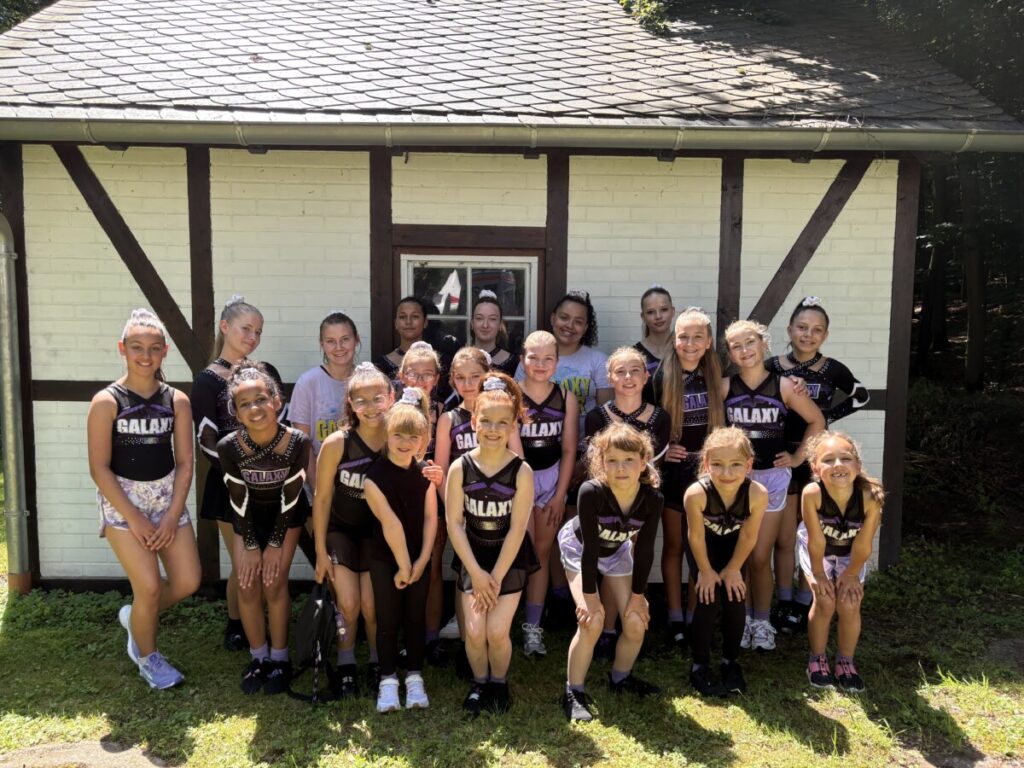GalaxyCheer Gießen zu Gast beim Sommerfest des Elternvereins für ...